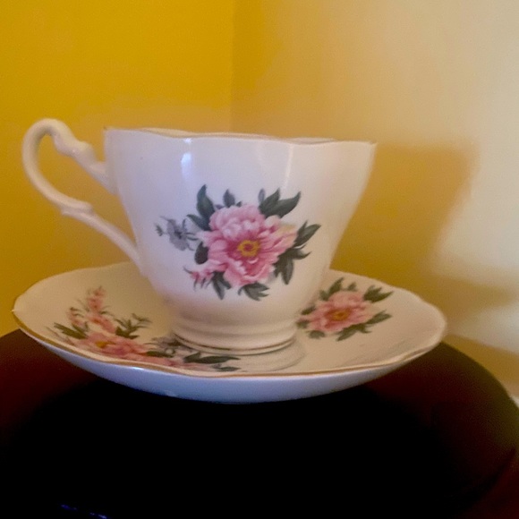 Kitchen | Vintage Pink Green Floral Teacup Set | Poshmark